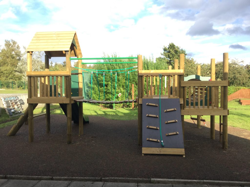 Timber Climbing Frame: North Torkshire - Setter Play