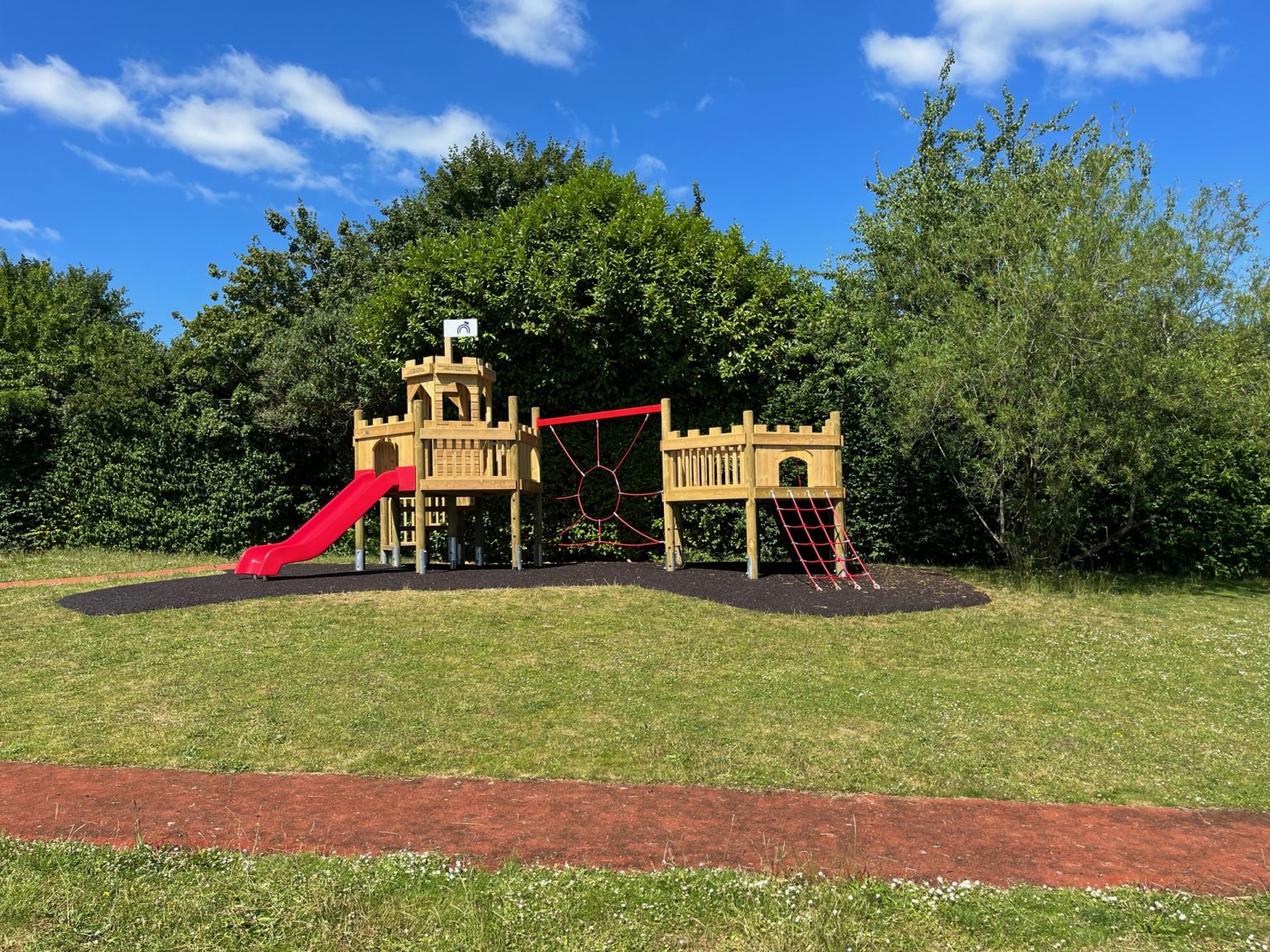 Magnificent castle play area installed in Oxfordshire - Setter Play