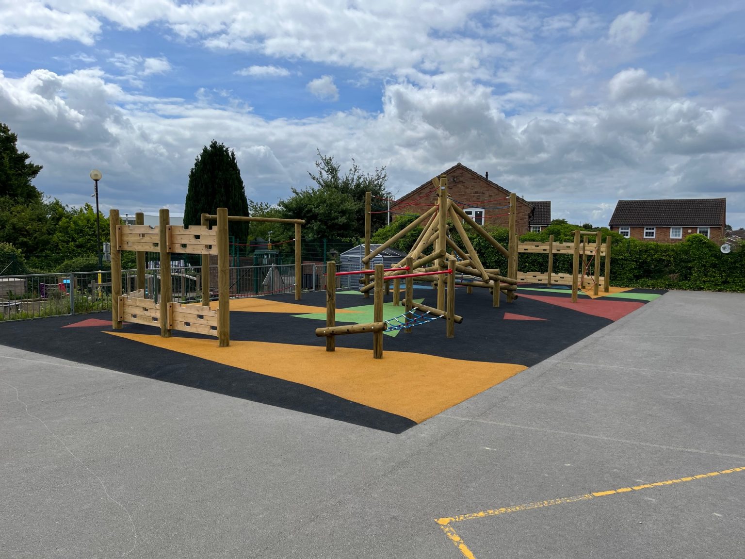 Giant KS1 play project completed in Bedfordshire - Setter Play