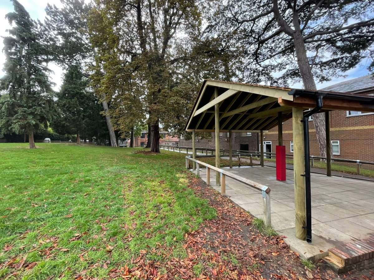 Bespoke outdoor classroom completed for a secondary school in London ...