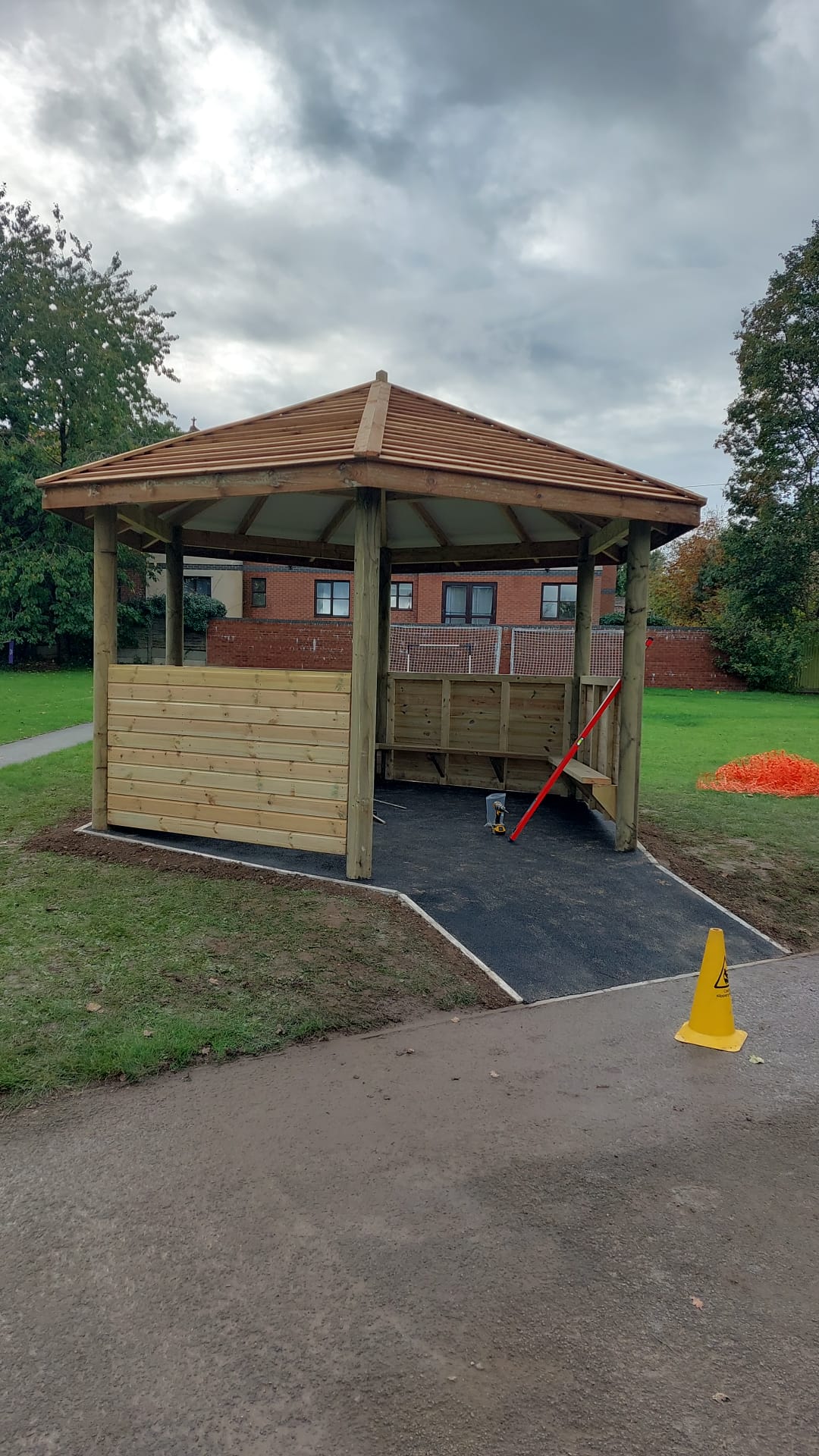 Outdoor Classroom completed in Hertfordshire